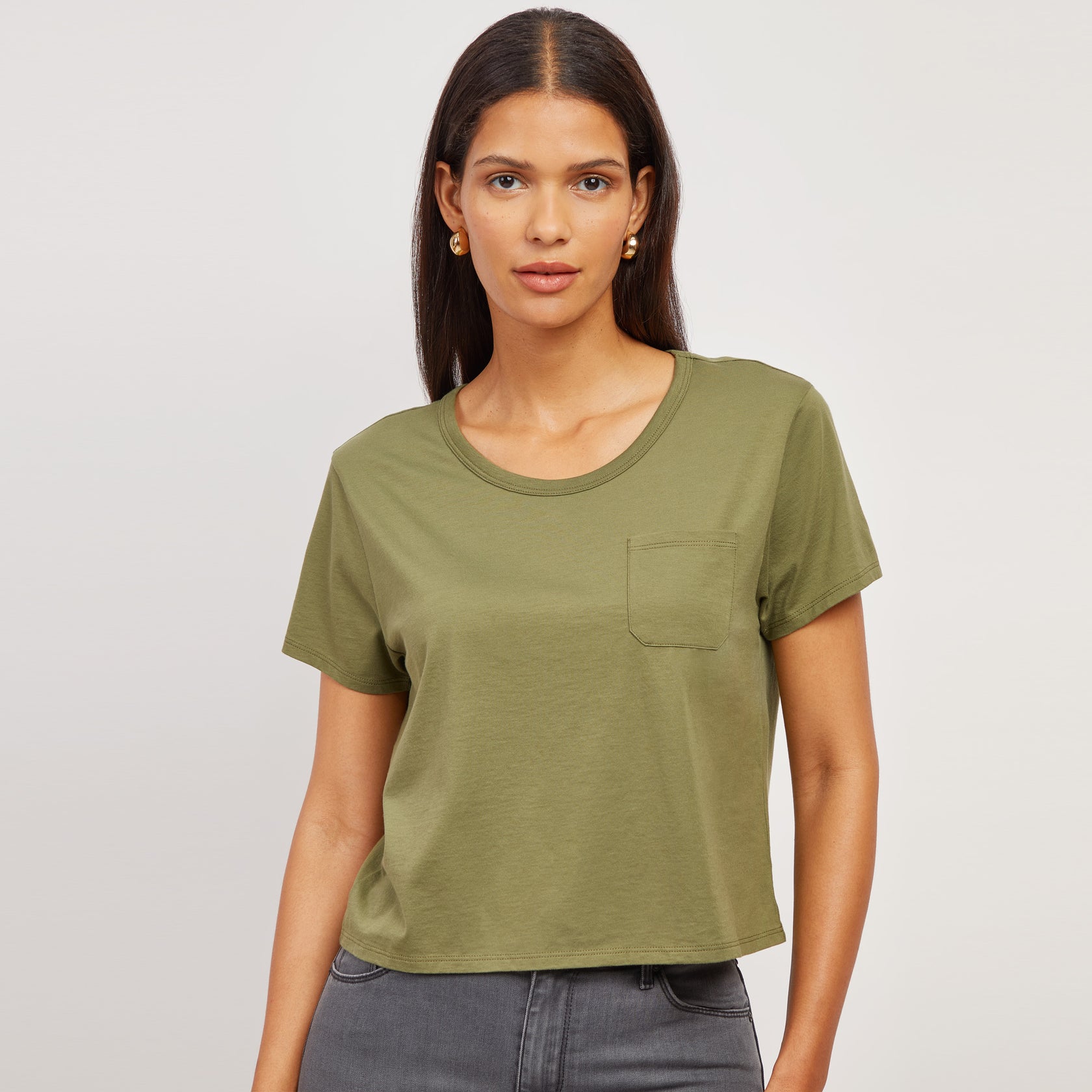 Women's Cotton Boxy Pocket Crew Neck Tee - Mott & Bow