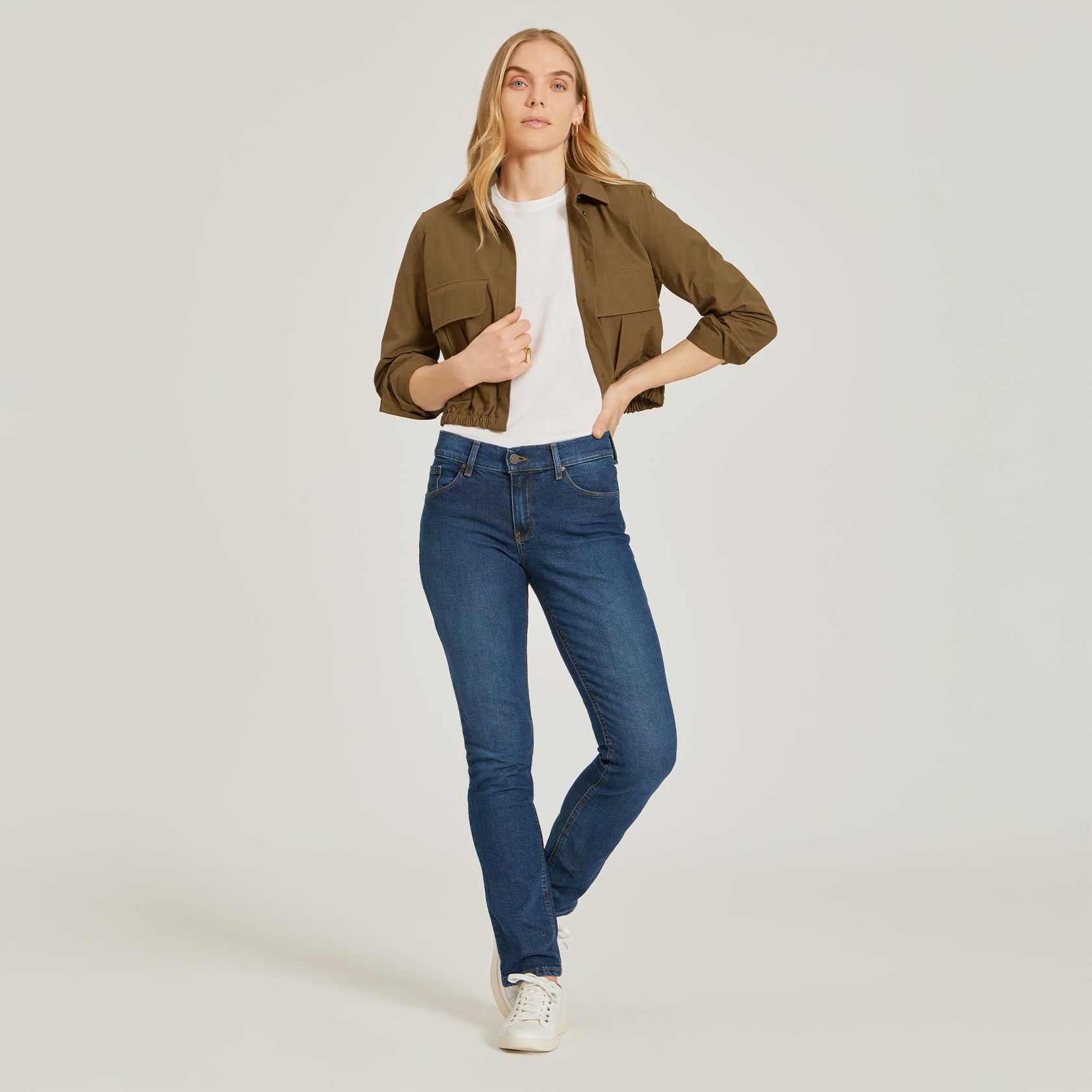 Women's Relaxed Crew Marcy Tee - Mott & Bow