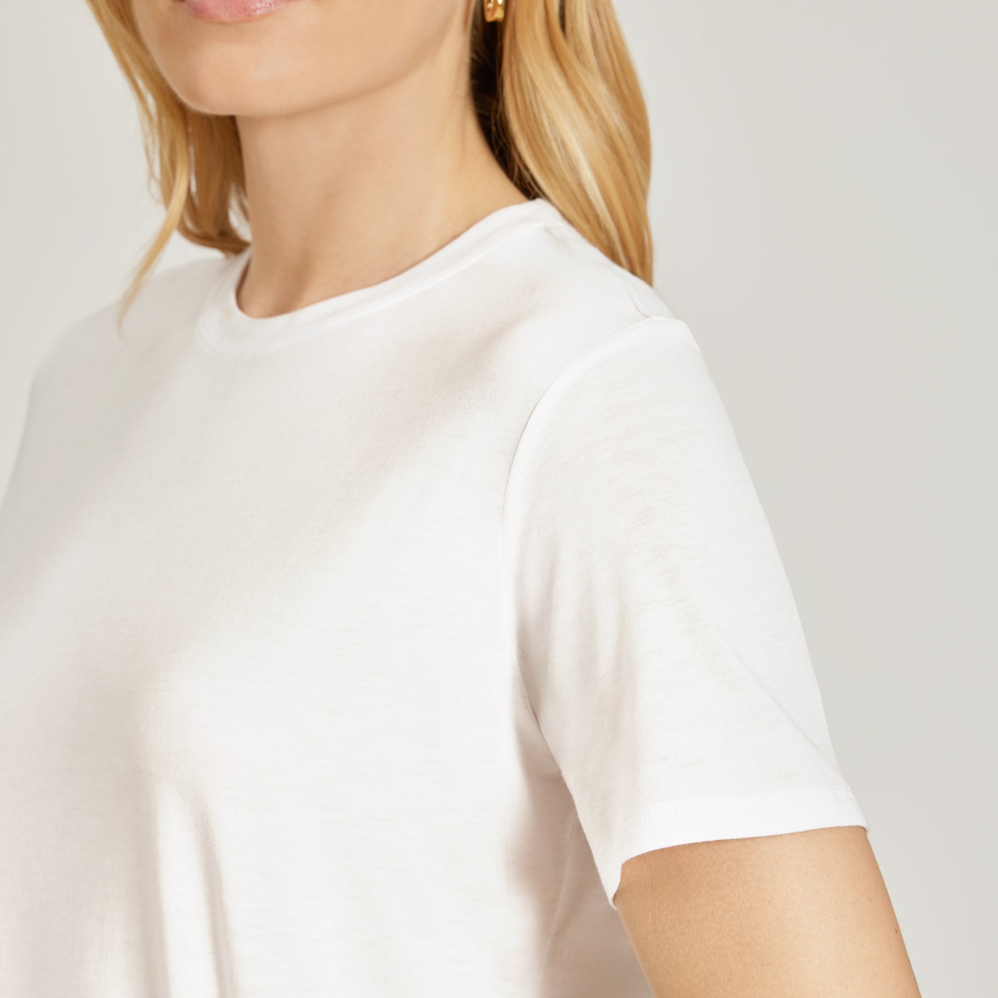 Women's Relaxed Crew Marcy Tee - Mott & Bow