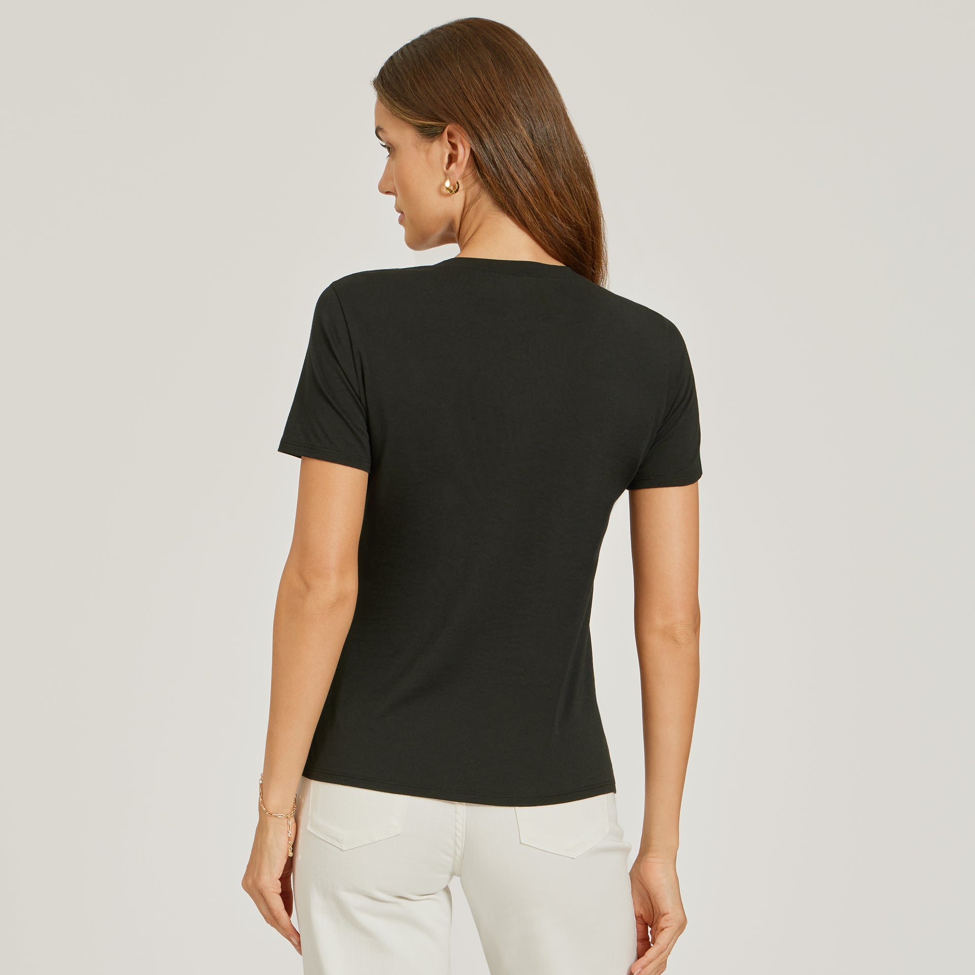 Women's Relaxed V-Neck Marcy Tee - Mott & Bow