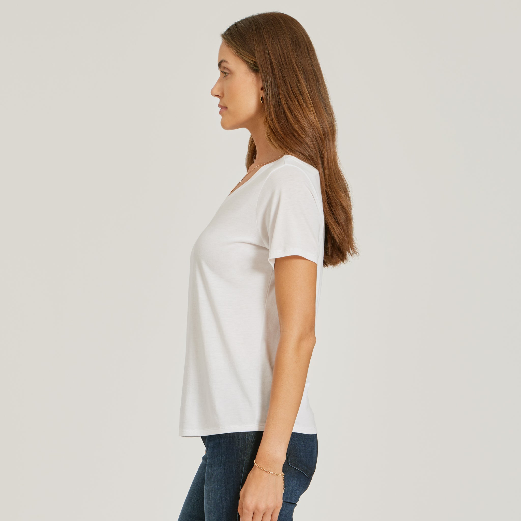 Women's Relaxed V-Neck Marcy Tee - Mott & Bow